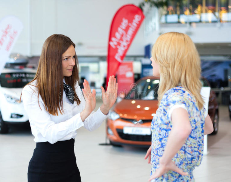 Comment gérer un client agressif en magasin : le travail d’un bon ...